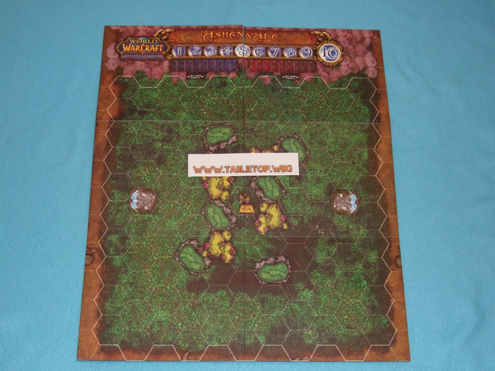 Datei:World of warcraft miniatures game3.JPG – Tabletop.wiki